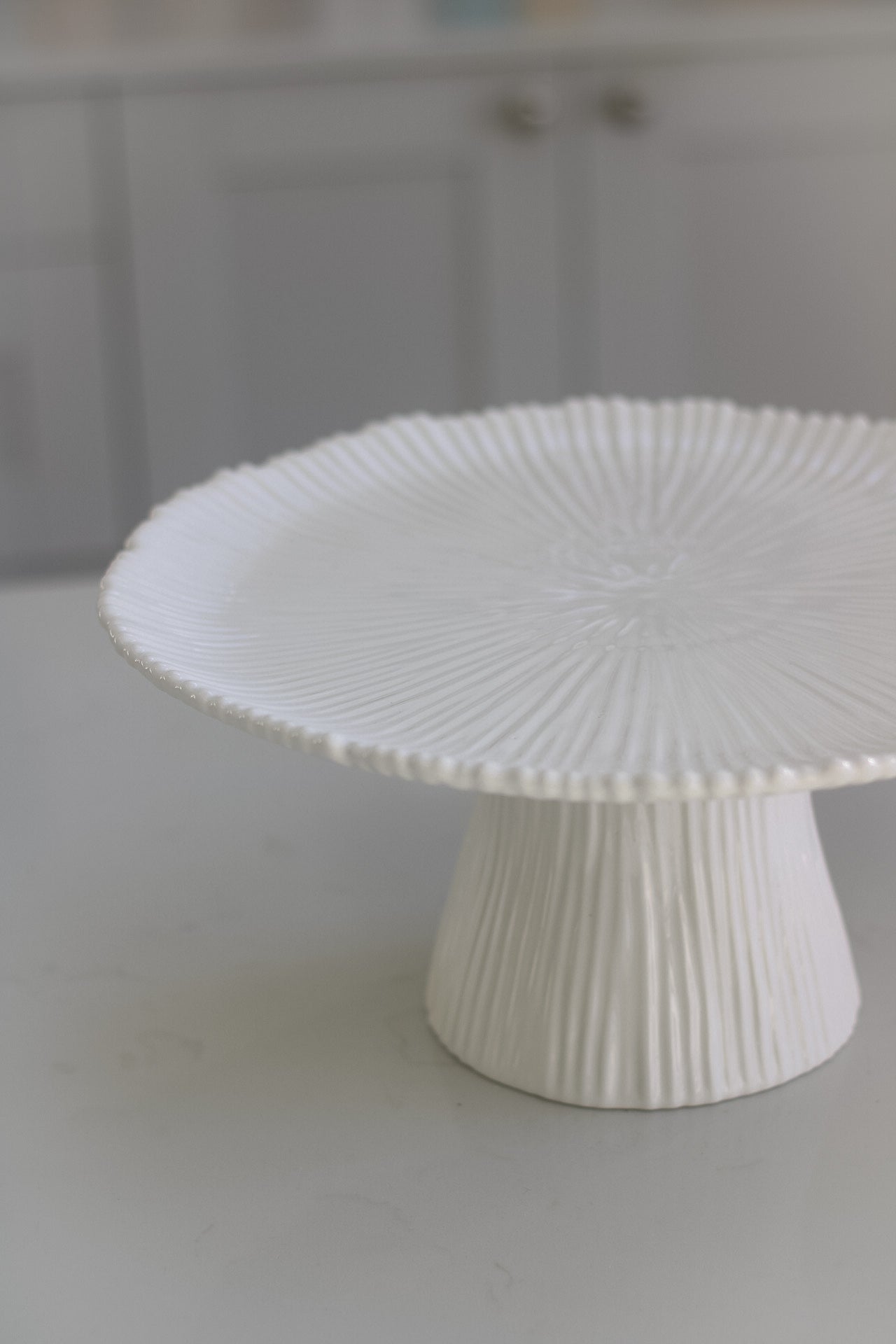 White Ceramic Cake Stand - Default Title - Ivy Grey Interiors